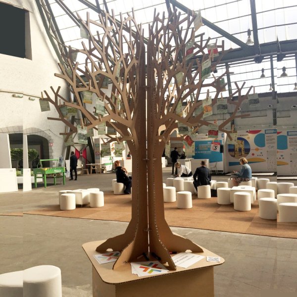 Arbre en carton recyclé - My Nature Box, PLV et stand en carton