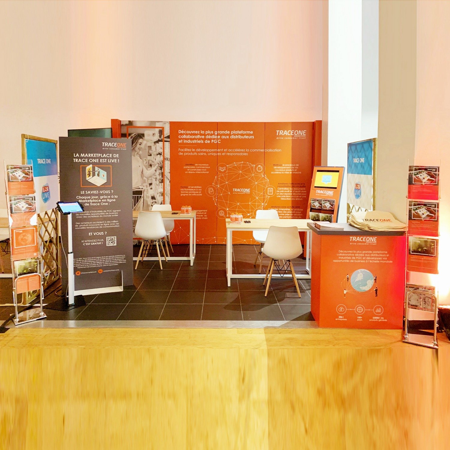 Stand exposition en carton | Stand en carton alvéolaire recyclé